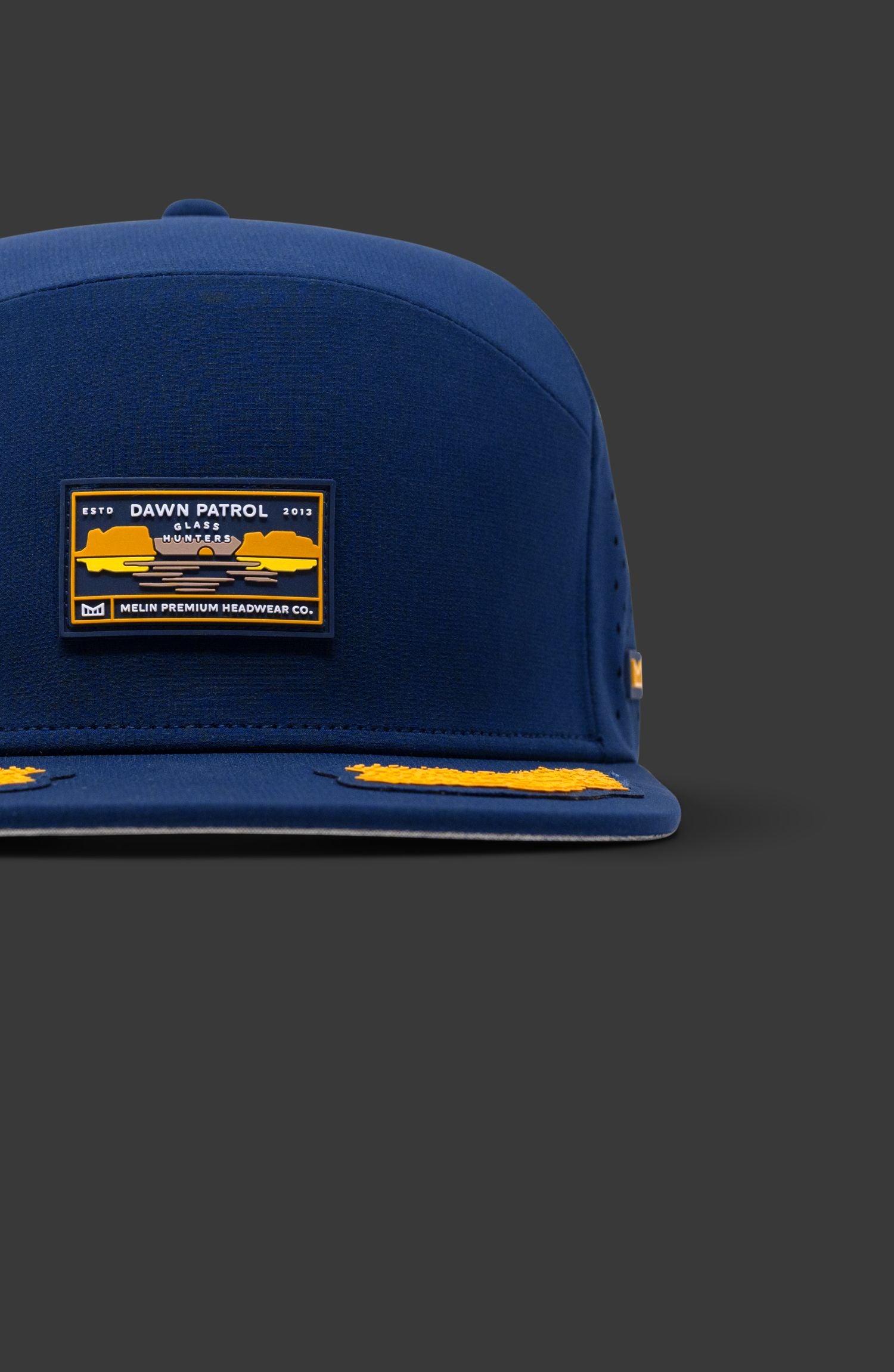 Trenches Captains Hydro – Navy | Premium Performance Horizon Fit | melin